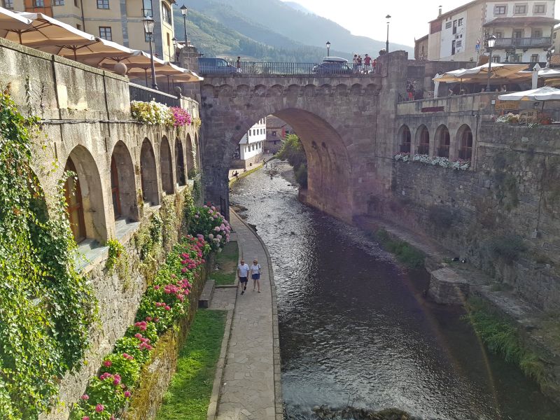 Albergue de Potes (público)